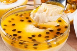 Pavê de Nozes Cremoso: Sabor de Festa em Cada Camada - receitinhadavovo ...